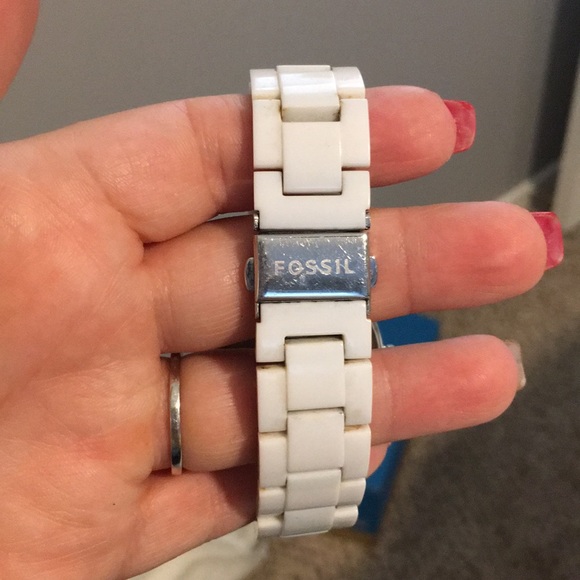 Fossil | Accessories | White Fossil Watch | Poshmark